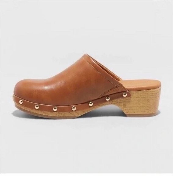 Universal Thread | Shoes | Universal Thread Clogs | Poshmark